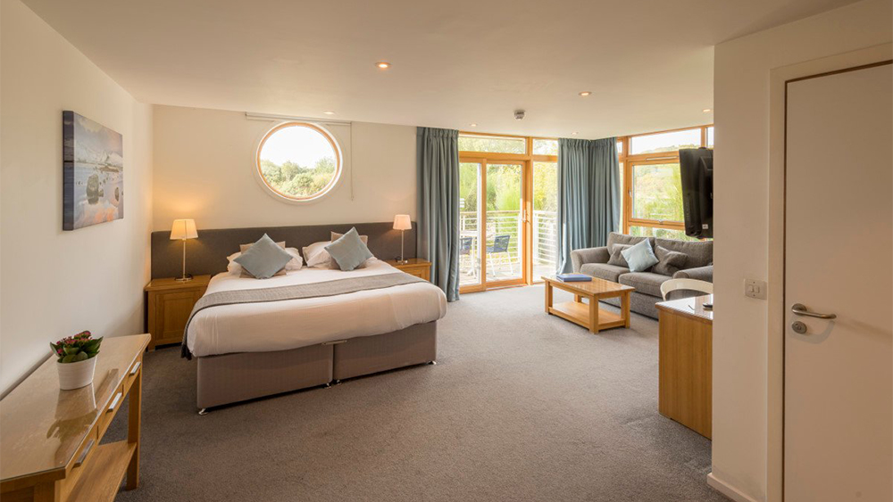 Portavadie - Midweek Overnight Stay in a Lodge Superior Room