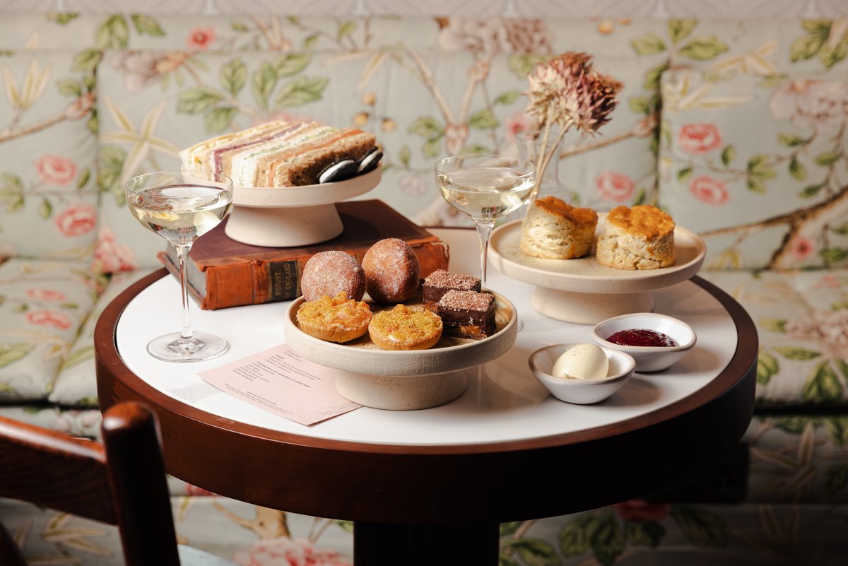 Graduate Cambridge - Afternoon Tea for 2