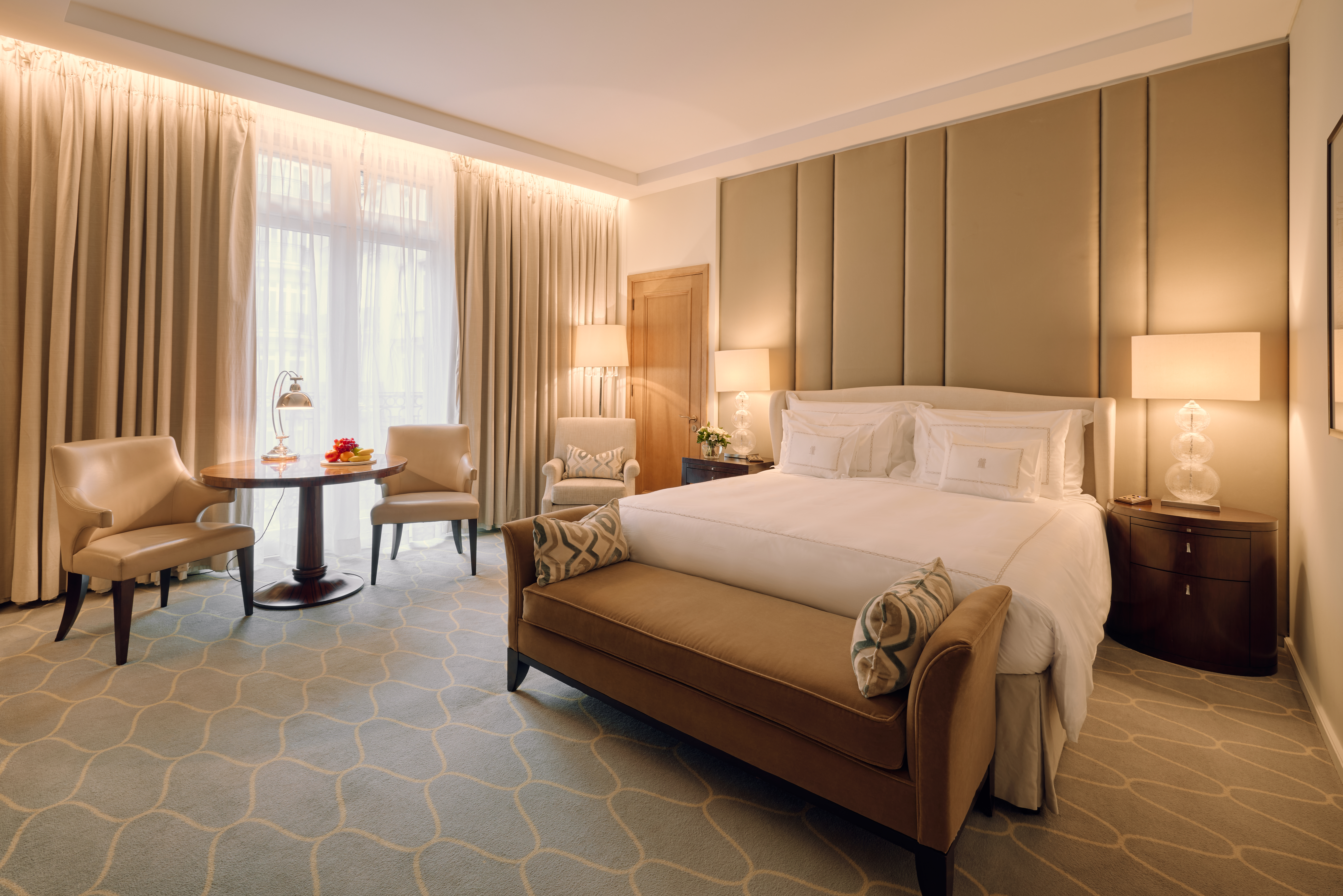 Overnight stay experience- Deluxe Room | Corinthia London | Hotel Offers
